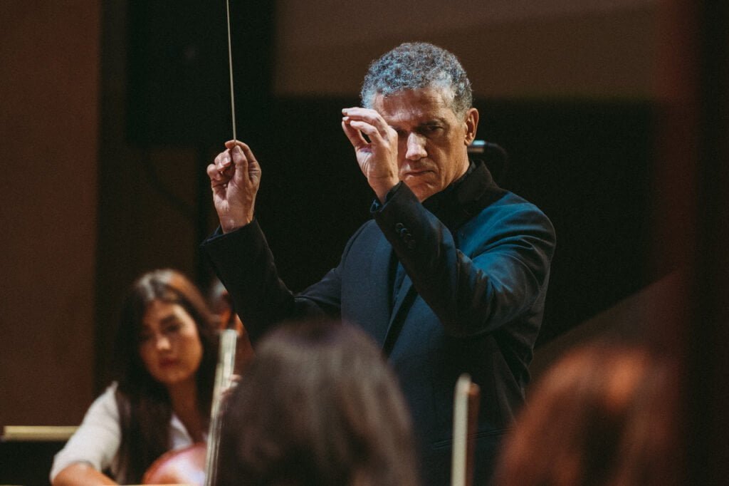 ENTREVISTA AL DIRECTOR DE ORQUESTA Y COMPOSITOR ALEXIS SORIANO ...