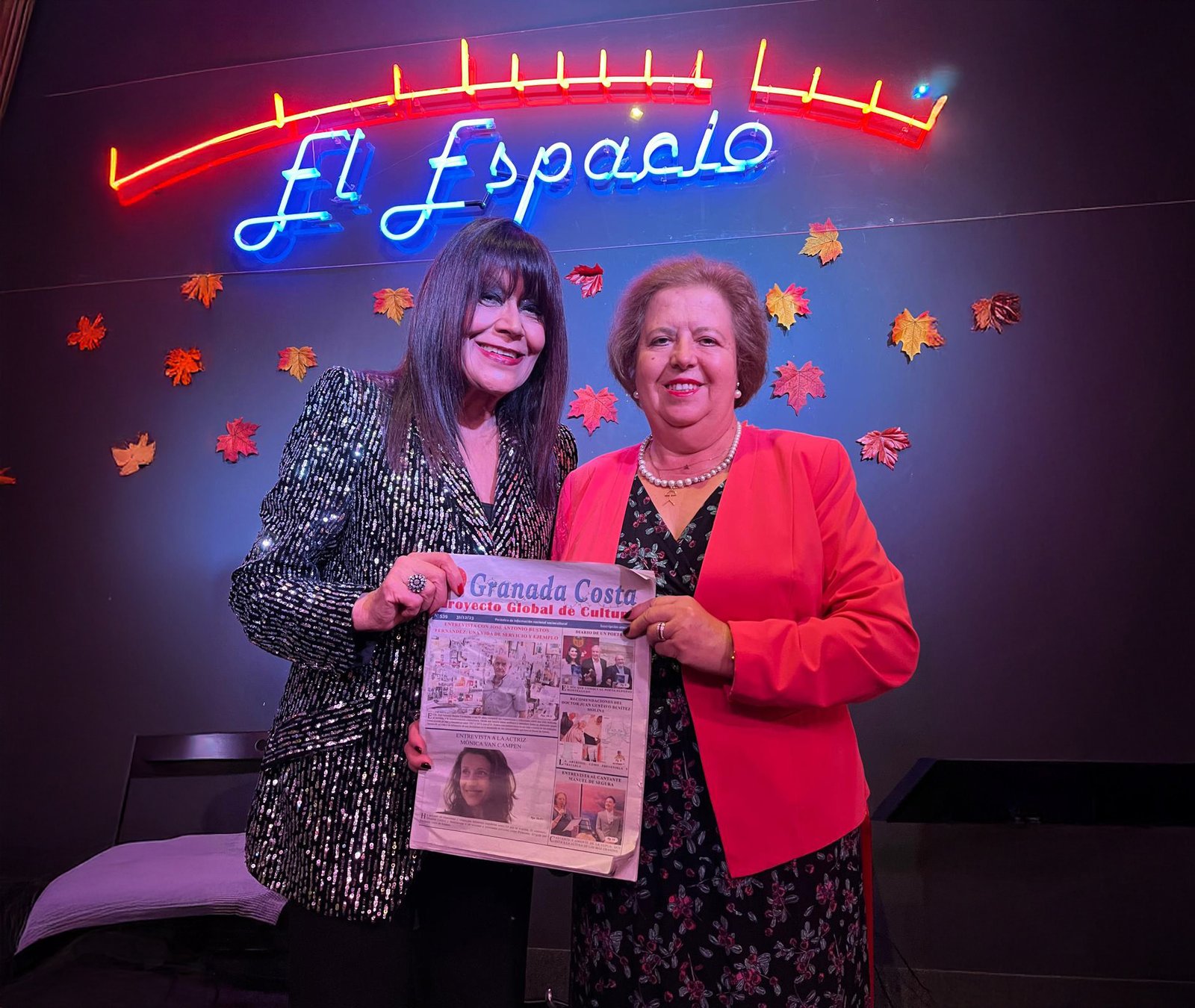 ENTREVISTA A FÁTIMA MORENO, ADMIRADA CANTANTE Y EMPRESARIA - Granada Costa