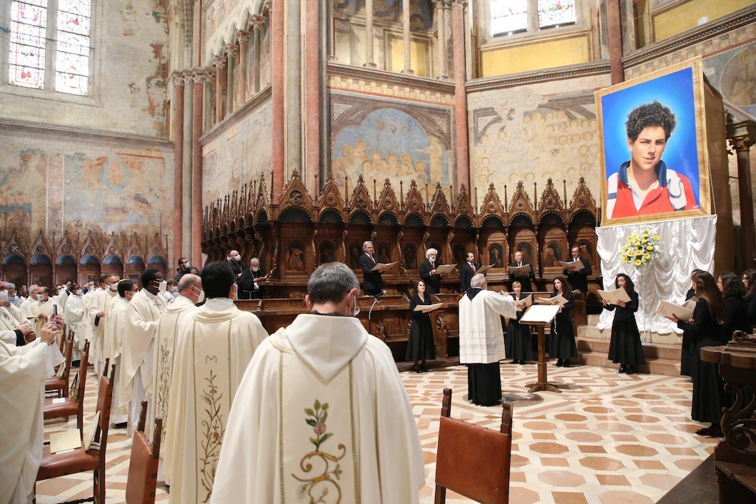 Carlo Acutis: el ciberapóstol de la Eucaristía - Granada Costa